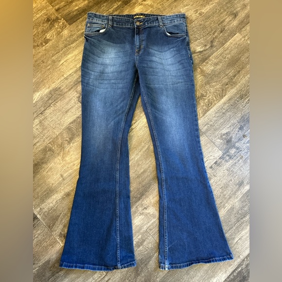 Run & Fly | Jeans | Vintage 7s Run Fly Flared Bell Bottoms Denim Jeans ...